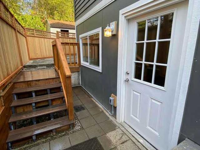 2 Bedroom Home for Rent at 806 Sw Henderson St #B, Seattle, WA 98106 Highland Park
