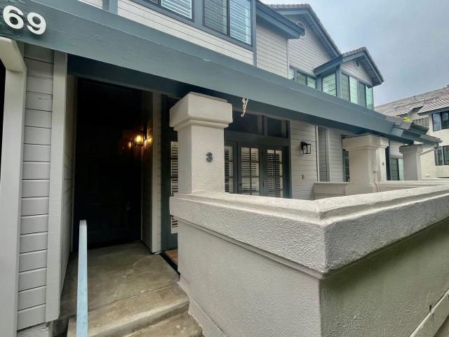 2 Bedroom Home for Rent at 8269 Avenida Navidad, San Diego, CA 92122 University City