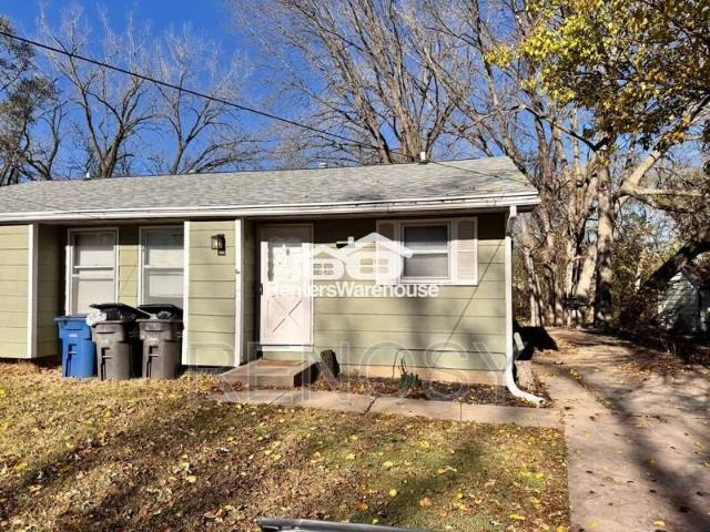2 Bedroom Home for Rent at 830 Hartford Ave, Des Moines, IA 50315 McKinley School Columbus Park