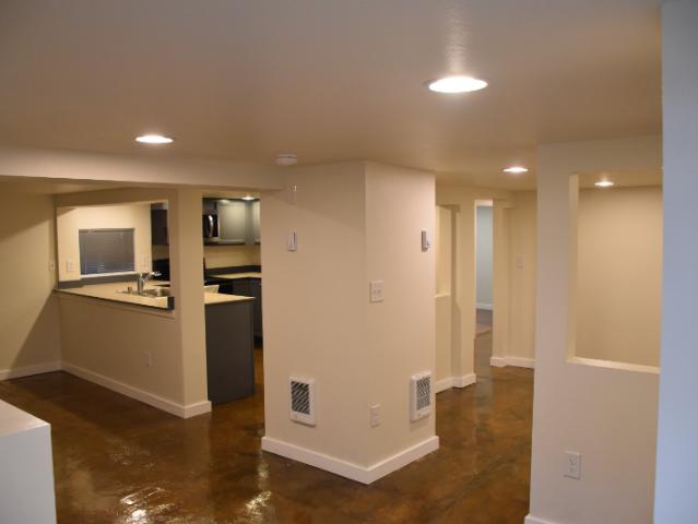 2 Bedroom Home for Rent at 8360 Wabash Ave S #B, Seattle, WA 98118 Dunlap
