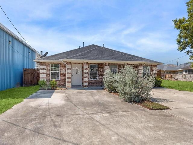 2 Bedroom Home for Rent at 8424 Cannon St #A, Houston, TX 77051 Sunnyside