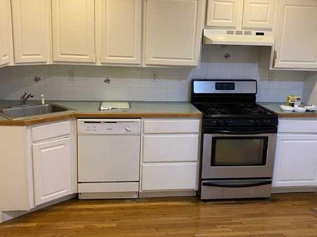 2 Bedroom Home for Rent at 88A Old Colony Ave #2, Quincy, MA 02170 Wollaston