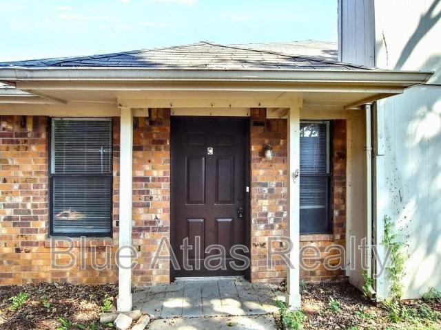 2 Bedroom Home for Rent at 916 Hilltop Dr #C, Irving, TX 75060