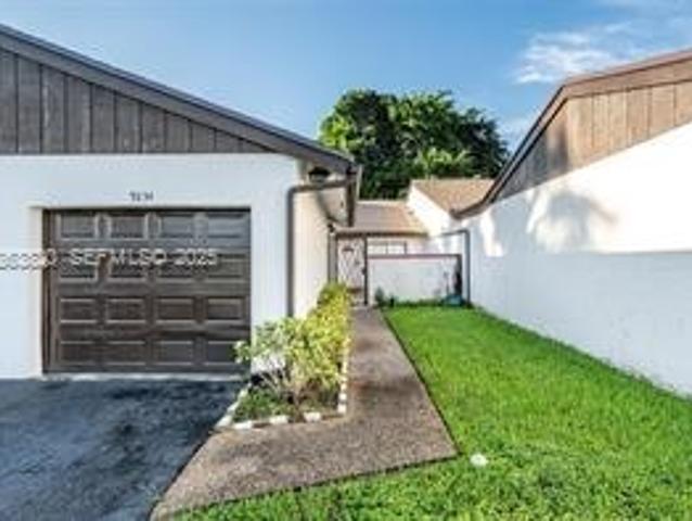 2 Bedroom Home for Rent at 9234 Wedgewood Lane #d7, Tamarac, FL 33321