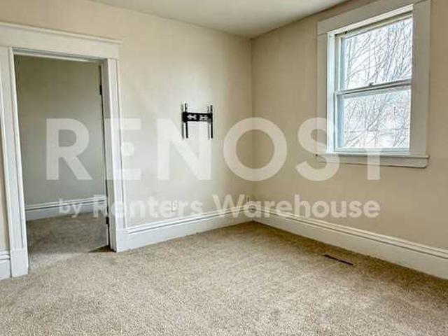 2 Bedroom Home for Rent at 935 Sims Ave, St. Paul, MN 55106 Payne Phalen