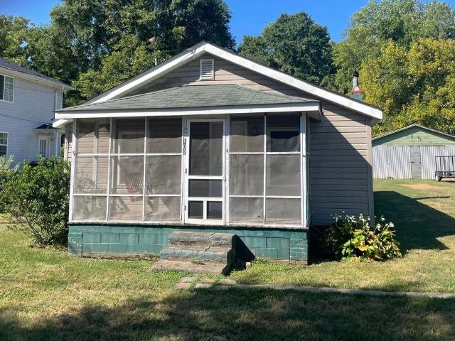 2 Bedroom Home for Rent at 102 Fire Department Dr, Belmont, NC 28012