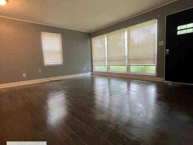 2 Bedroom Home for Rent at 10400 Saratoga St, Oak Park, MI 48237