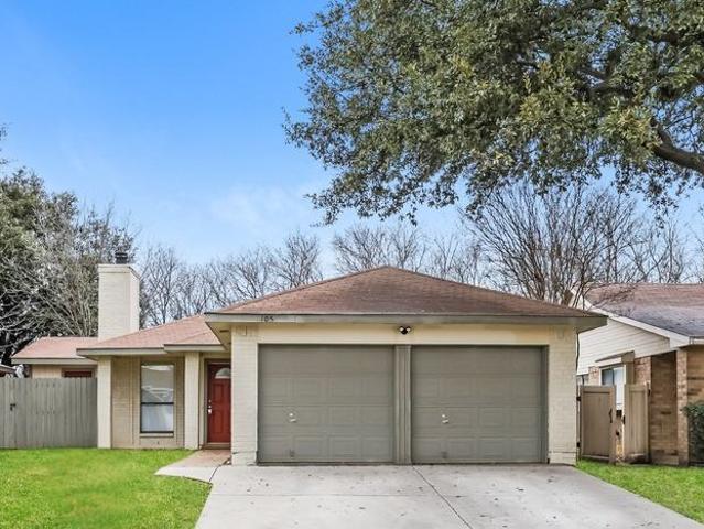 2 Bedroom Home for Rent at 105 Caprock Dr, Arlington, TX 76018 Valley Spring