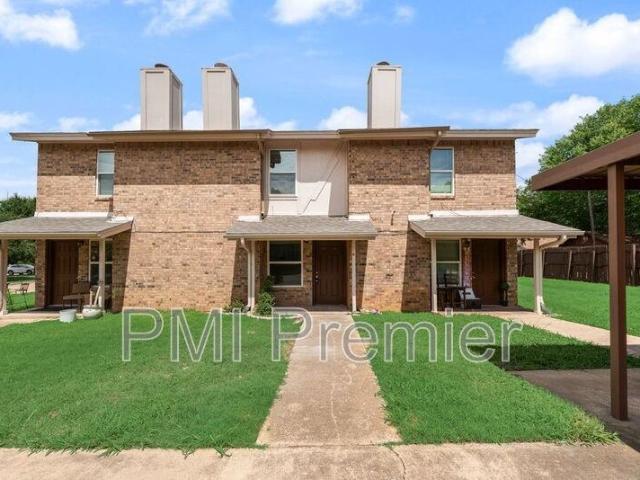 2 Bedroom Home for Rent at 105 Wildwood Ct, Grapevine, TX 76051