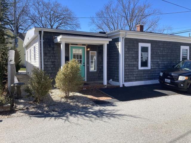 2 Bedroom Home for Rent at 10 Narragansett Ave, Riverside, RI 02915