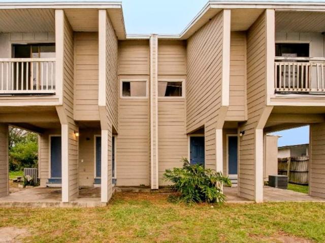 2 Bedroom Home for Rent at 1106 Country Club Ln, Lakeland, FL 33801