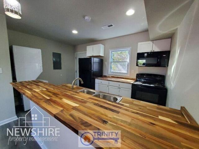 2 Bedroom Home for Rent at 1107 Hampton Avenue Ext #A, Greenville, SC 29601