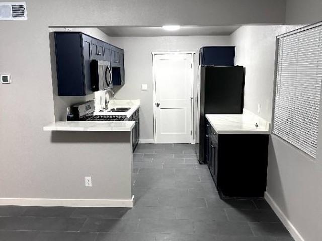 2 Bedroom Home for Rent at 1102 W Cochise Dr #3, Phoenix, AZ 85021