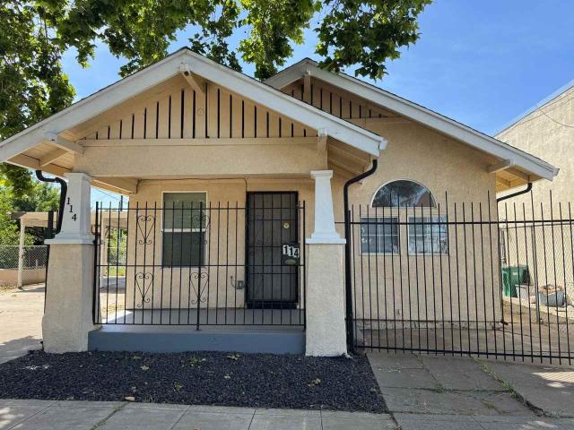 2 Bedroom Home for Rent at 114 E 4th St, Stockton, CA 95206 Seaport