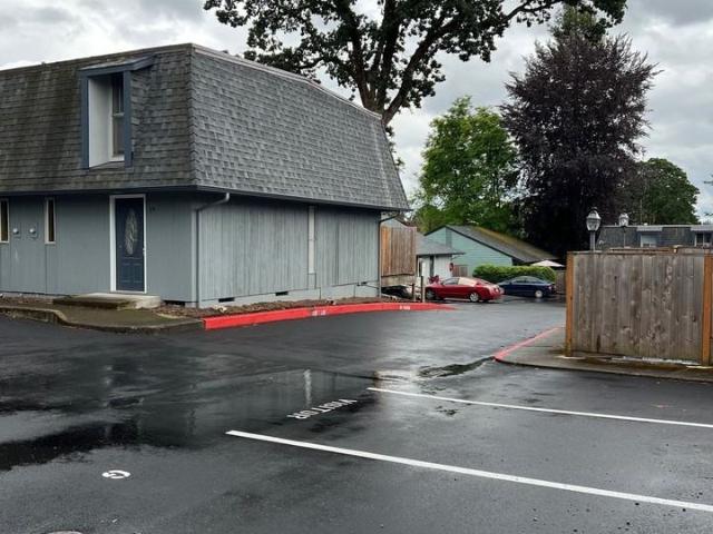 2 Bedroom Home for Rent at 11575 Sw Greenburg Rd #11, Tigard, OR 97223 Tigard Neighborhood Area 3