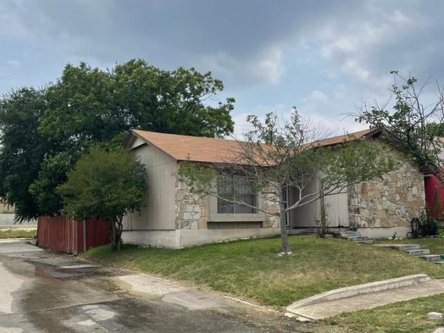 2 Bedroom Home for Rent at 11630 Spring Trail St, San Antonio, TX 78249 Babcock North