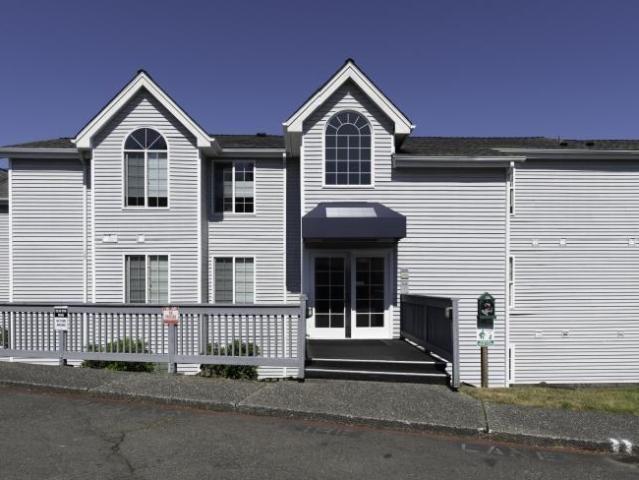 2 Bedroom Home for Rent at 12023 Se 60th St Apt F, Bellevue, WA 98006 Newport Hills