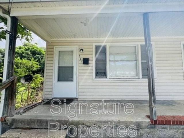 2 Bedroom Home for Rent at 1221 Montgomery Ave, Petersburg, VA 23803