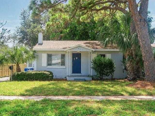 2 Bedroom Home for Rent at 126 Sw Lincoln Cir N, St. Petersburg, FL 33703 Edgemoor