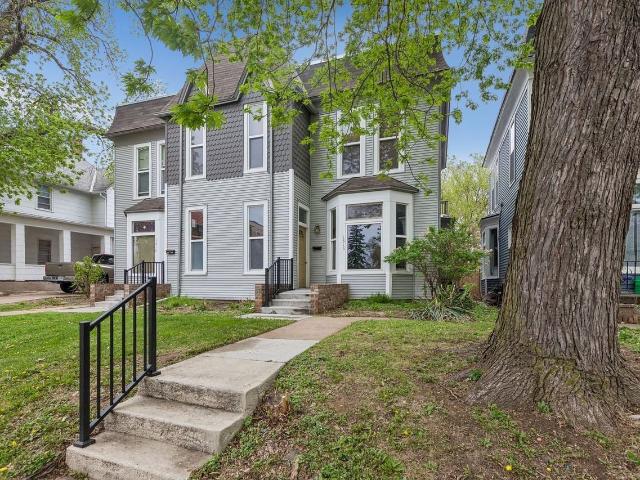 2 Bedroom Home for Rent at 1315 S 32nd St, Omaha, NE 68105 Ford Birthsite