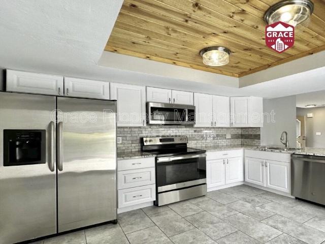 2 Bedroom Home for Rent at 13274 E Asbury Dr, Aurora, CO 80014 Heather Ridge