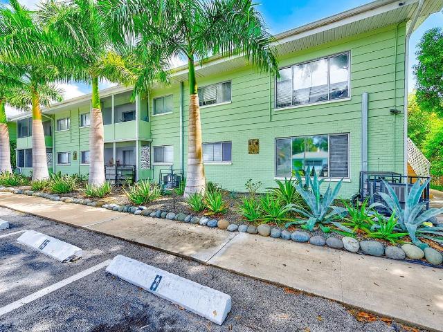 2 Bedroom Home for Rent at 1329 Drew St, Clearwater, FL 33755
