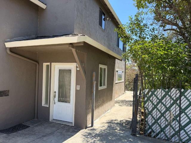 2 Bedroom Home for Rent at 1320 El Curtola Blvd #A, Lafayette, CA 94549 Sunvalley Estates