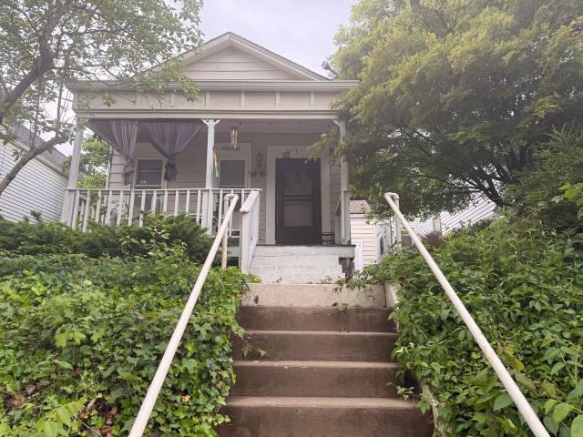 2 Bedroom Home for Rent at 1321 Rufer Ave #2, Louisville, KY 40204 Highlands