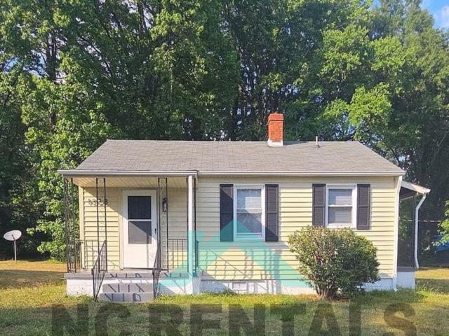2 Bedroom Home for Rent at 1323 Mayfair Ave, Greensboro, NC 27405 Rosewood