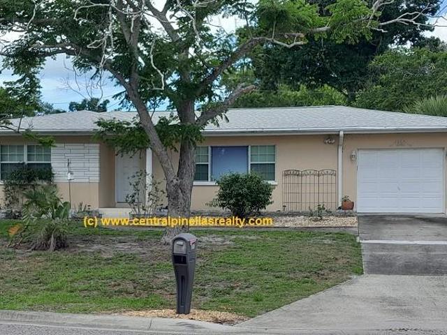 2 Bedroom Home for Rent at 1400 S Evergreen Ave #NA, Clearwater, FL 33756
