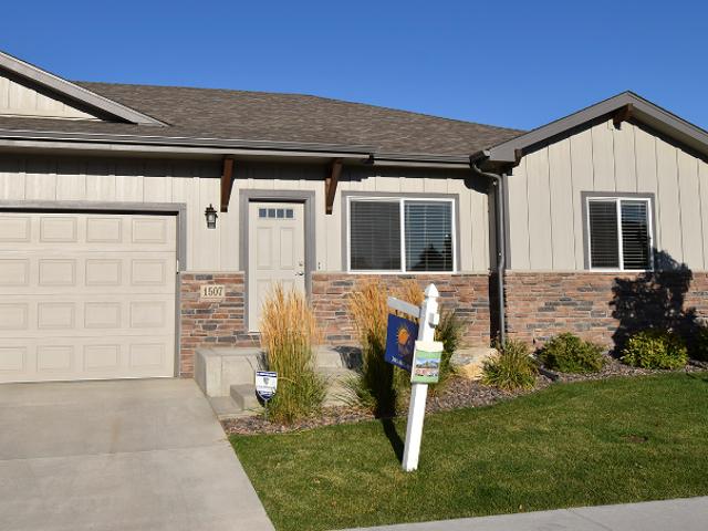 2 Bedroom Home for Rent at 1507 Snowy Range Ct, Loveland, CO 80538