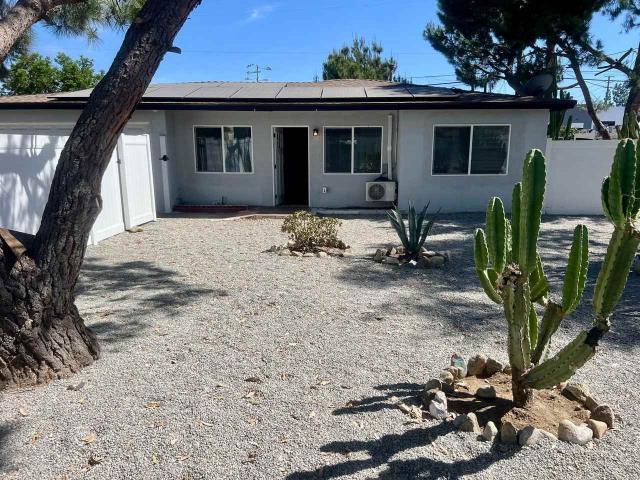 2 Bedroom Home for Rent at 1527 W Stoneridge Ct, Ontario, CA 91762