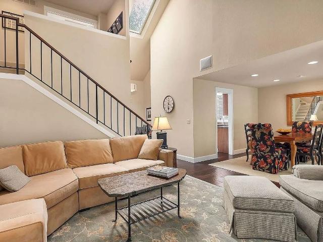 2 Bedroom Home for Rent at 1627 159th Pl Ne, Bellevue, WA 98008 Crossroads