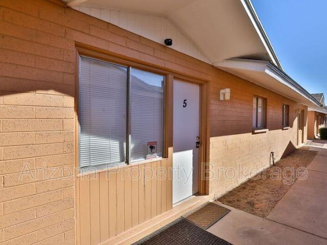2 Bedroom Home for Rent at 1702 W Vogel Ave #C5, Phoenix, AZ 85021