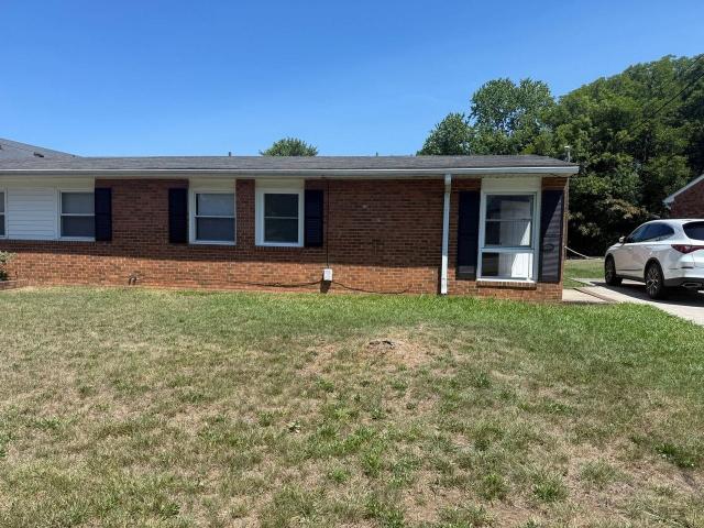 2 Bedroom Home for Rent at 1725 E Cone Blvd, Greensboro, NC 27405 O Henry Oaks