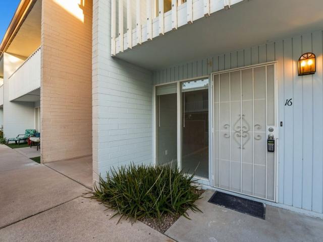 2 Bedroom Home for Rent at 1734 W Tuckey Ln #16, Phoenix, AZ 85015