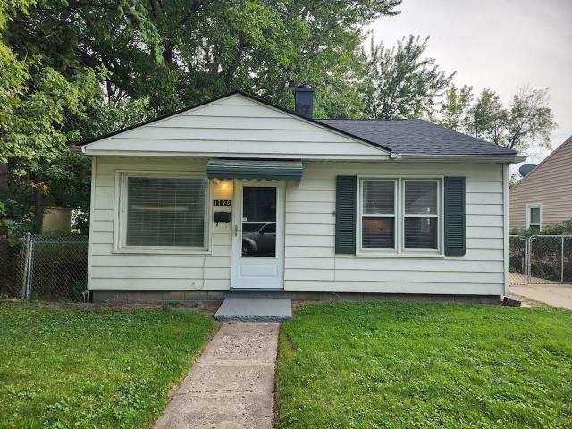 2 Bedroom Home for Rent at 1790 Ardmore Dr, Ferndale, MI 48220