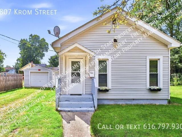 2 Bedroom Home for Rent at 1807 Krom St, Kalamazoo, MI 49007 Northside