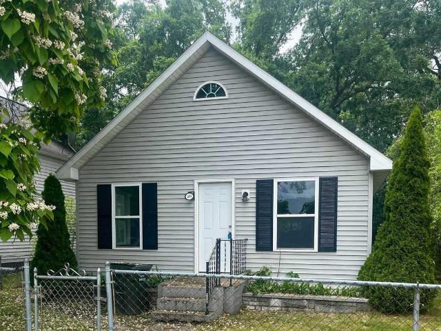 2 Bedroom Home for Rent at 1833 Continental St, Muskegon, MI 49442 East Muskegon