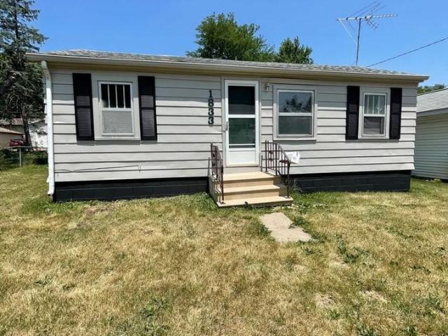 2 Bedroom Home for Rent at 1833 Hawthorne Ave, Waterloo, IA 50702