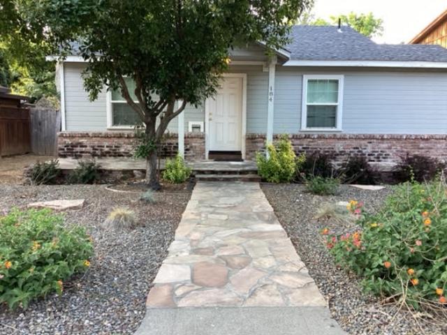 2 Bedroom Home for Rent at 184 E Washington Ave, Chico, CA 95926 The Avenues