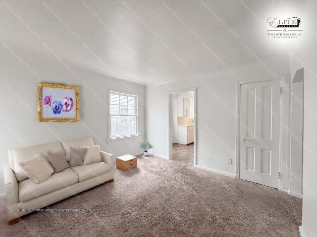 2 Bedroom Home for Rent at 18759 Grandville Ave, Detroit, MI 48219 Evergreen