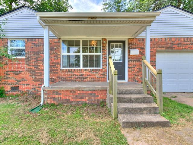 2 Bedroom Home for Rent at 1904 Carlisle Rd, Oklahoma City, OK 73120