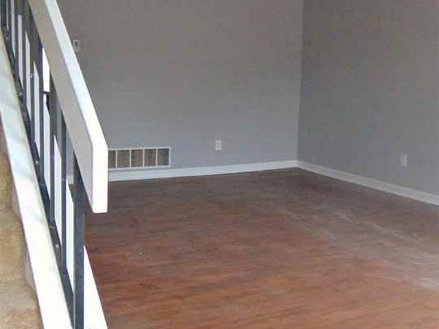 2 Bedroom Home for Rent at 1901 Nancy Ct #1, Champaign, IL 61822