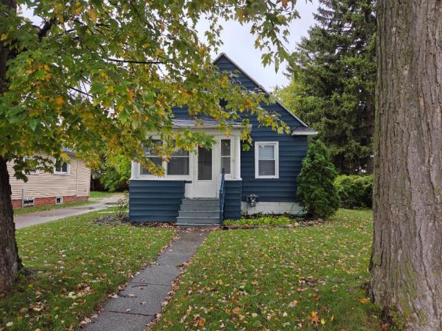 2 Bedroom Home for Rent at 1917 Court St, Saginaw, MI 48602