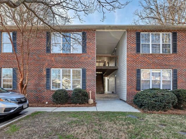 2 Bedroom Home for Rent at 1911 Walker Ave #D, Greensboro, NC 27403 Brice Street Area
