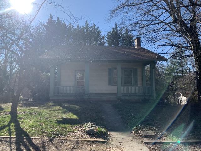 2 Bedroom Home for Rent at 19 Sayles Rd, Asheville, NC 28803 Oakley