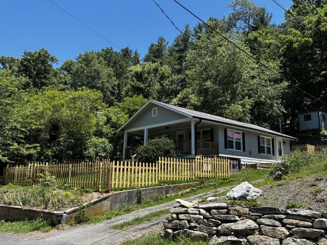 2 Bedroom Home for Rent at 23 Sycamore St #NA, Asheville, NC 28804
