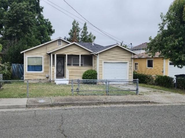 2 Bedroom Home for Rent at 2008 Rice St, Vallejo, CA 94590