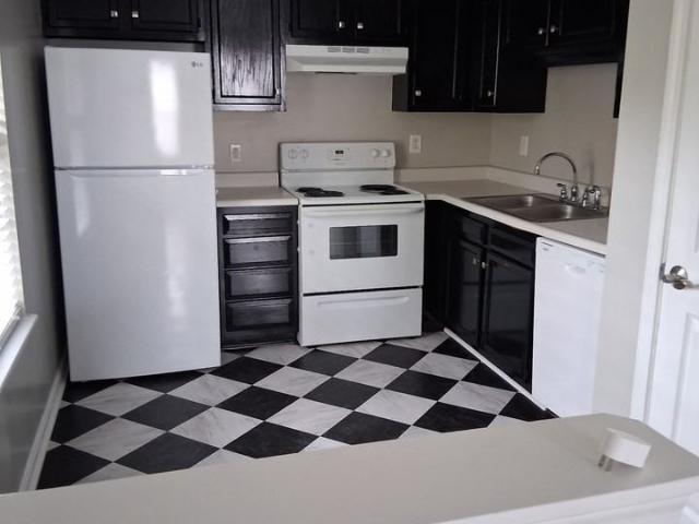 2 Bedroom Home for Rent at 2017 Rockford Ln, Shively, KY 40216 Shively